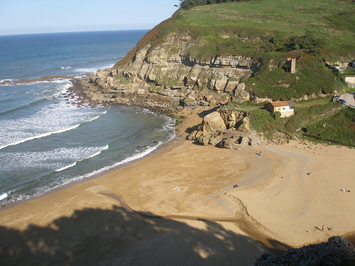 La Nora Surf Forecast and Surf Reports (Asturias, Spain)