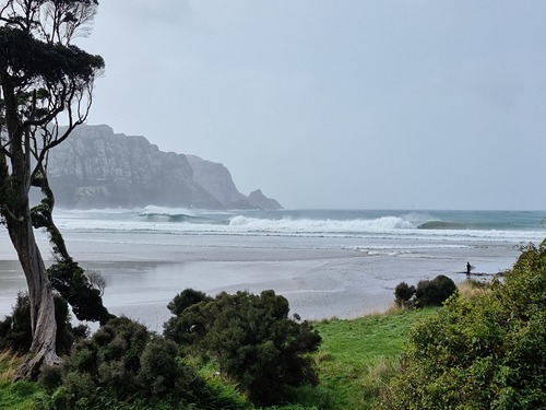 Purakaunui Bay Surf Forecast and Surf Reports (Catlins, New Zealand)