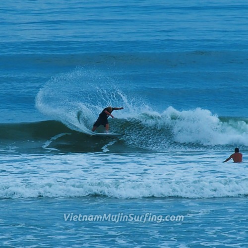 China Beach Surf Forecast and Surf Reports (Da Nang, Vietnam)