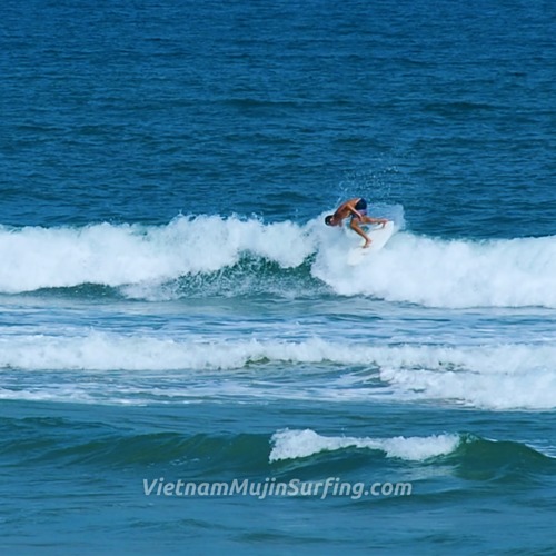 China Beach Surf Forecast and Surf Reports (Da Nang, Vietnam)