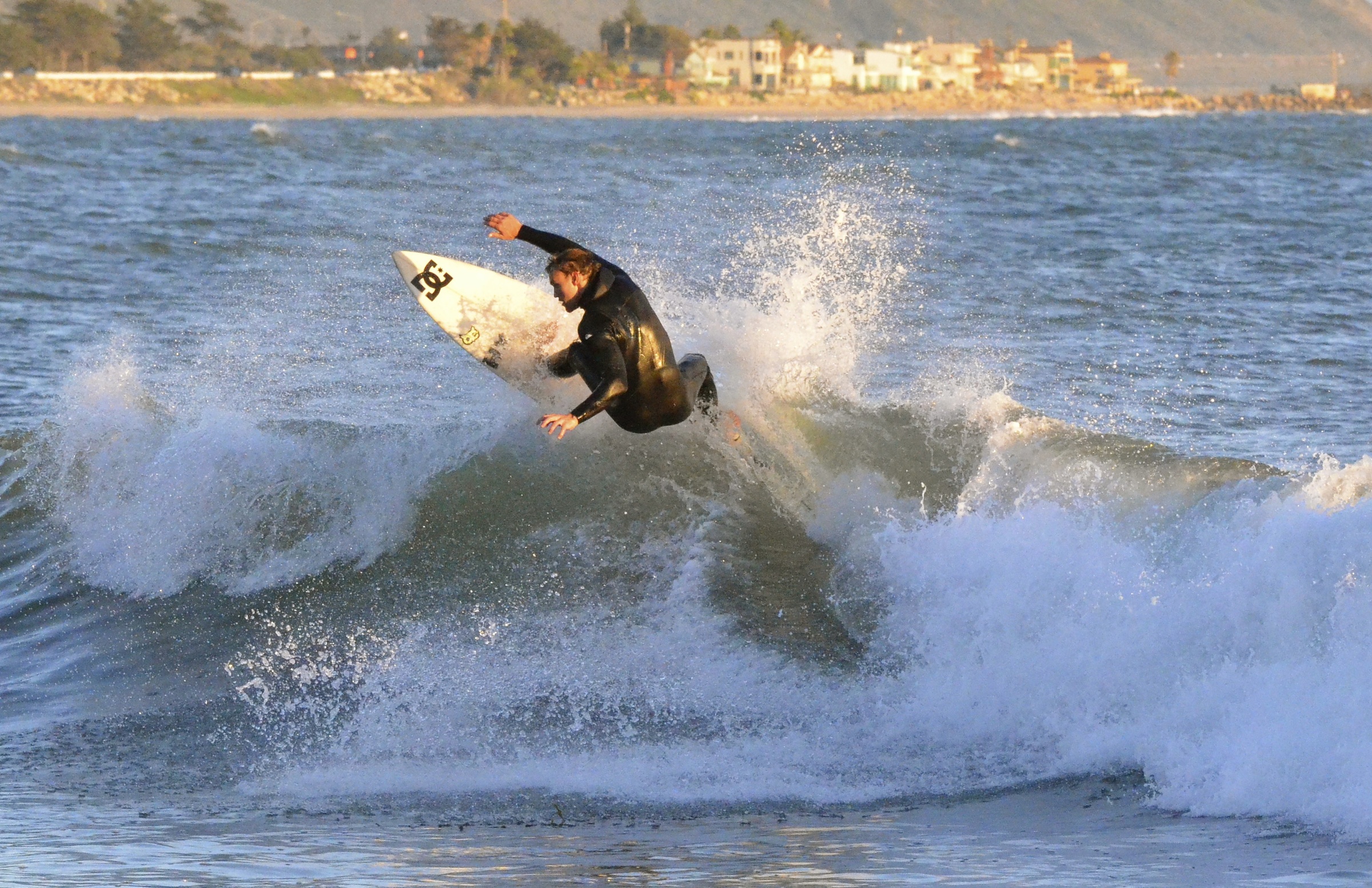 Rincon - Indicator Surf Forecast and Surf Reports (CAL - Ventura, USA)